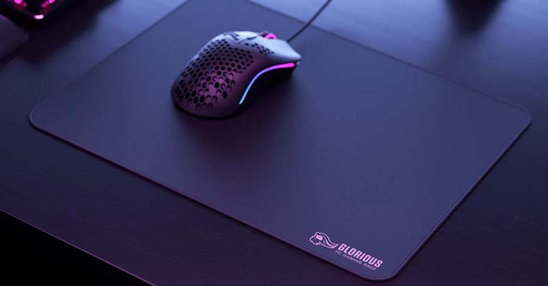 Pad chuột Glorious Stitch Cloth Black