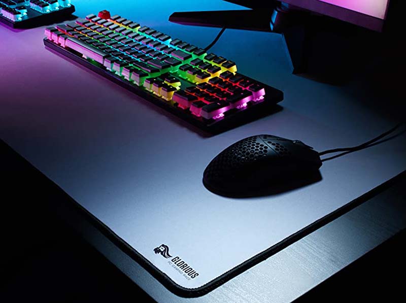 Pad chuột Glorious Stitch Cloth White