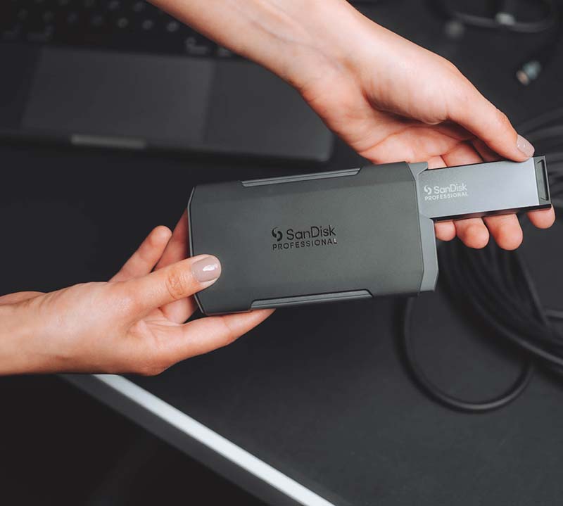 Ổ cứng di động External SSD Sandisk Professional PRO-BLADE TRANSPORT ...